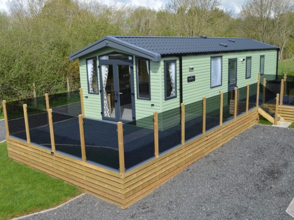 Glass Balustrades - Lakes Decking